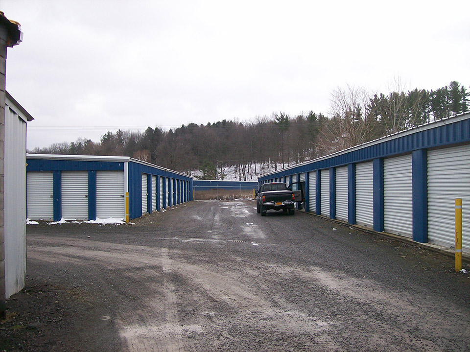 Andy's Easy Storage Gallery